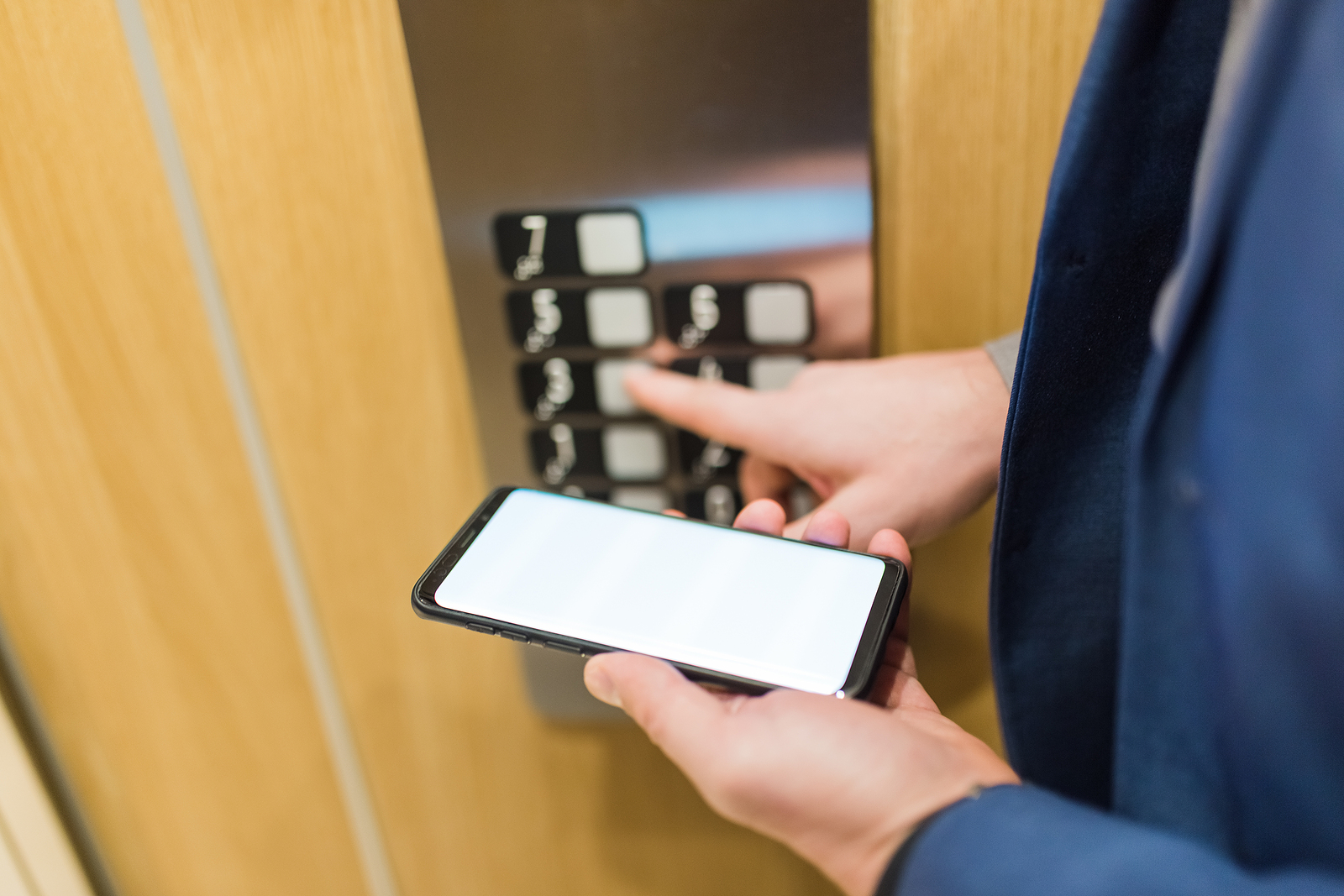 Why Is It Difficult To Get A Mobile Phone Signal In A Lift?